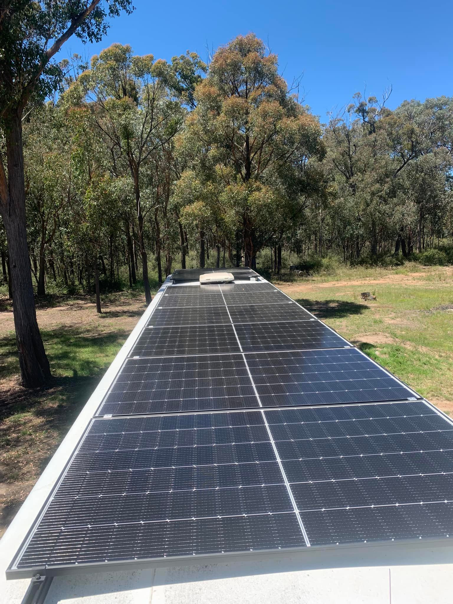 Mounting Solar Panels on a Bus or Tiny House – Zero Grid AU